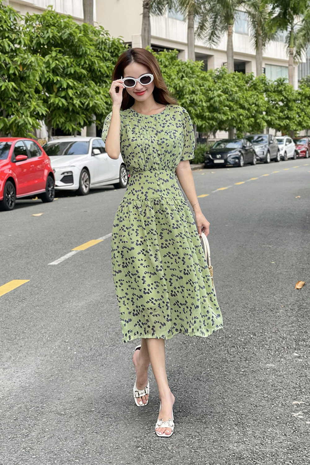 Cập nhật xu hướng đầm hoa hot nhất 2023