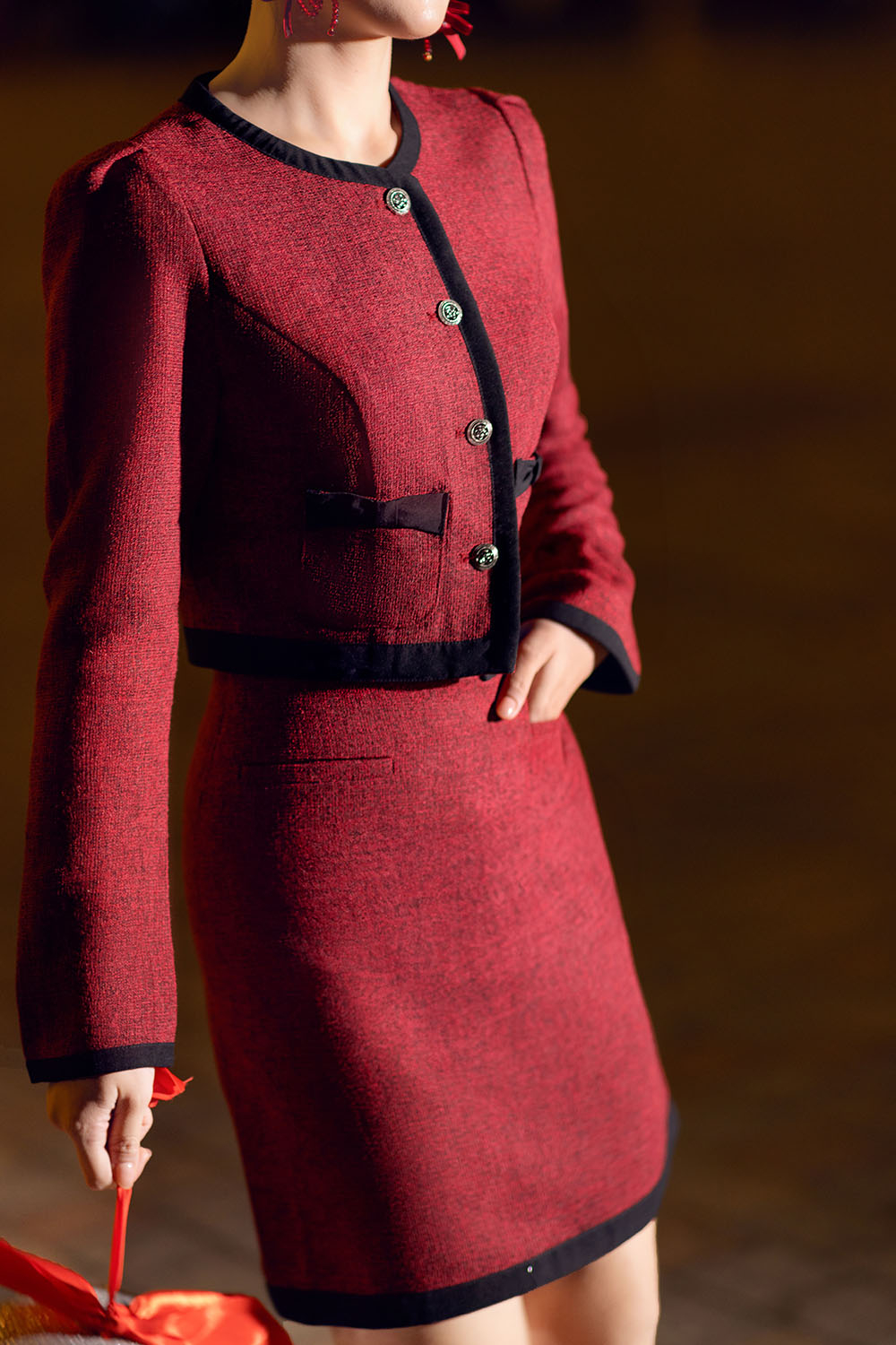 Chân váy đỏ dáng chữ A viền đen CV09-07 | Thời trang công sở K&K Fashion